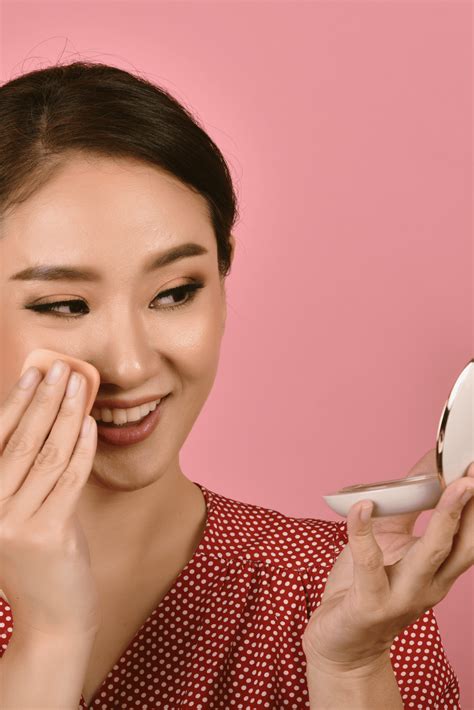 How To Prevent Foundation Separating On Your Face Radianther