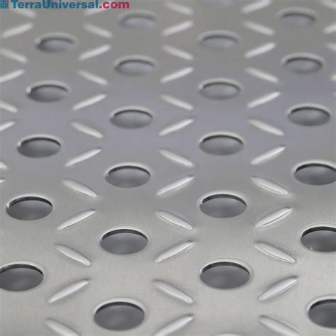 6 Steps 304 Or 316l Ss Crossover With Diamond Plating Tread Handrails