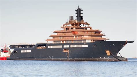 Rev Comes To Lloyd Werft Boote