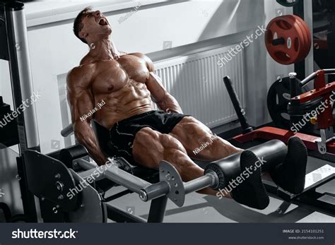 36019 Imágenes De Male Muscular Legs Imágenes Fotos Y Vectores De