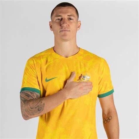 Mitchell Thomas Duke Info Knocks