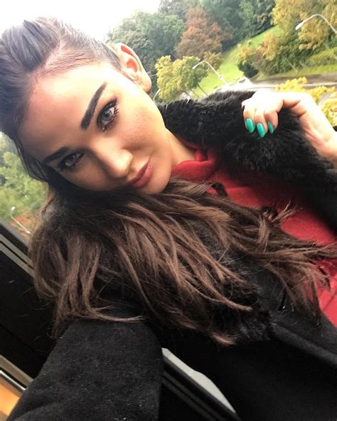 Kristina Basham Pictures