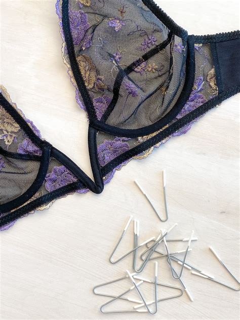 V Wire Bra Separator Emerald Erin