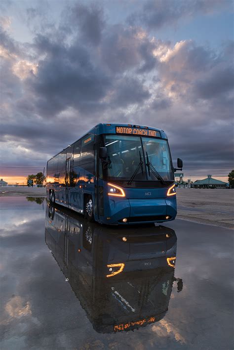 Mci Motor Coaches Industries Lanzó El D45 Crt Le Un Bus Equipado Con