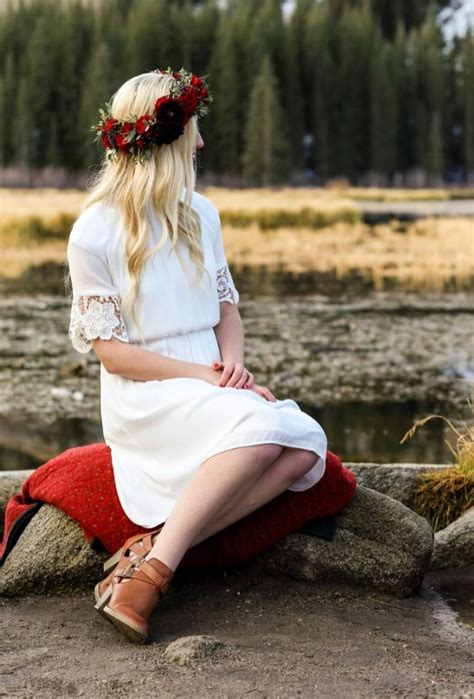 Lyndsie Two Sisters And A Story