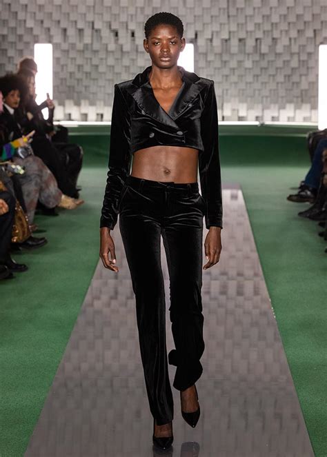 ½ Mamuor Paris Fashion Week Fashion Week Online®