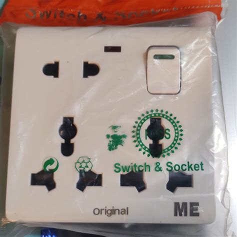 8 Pin Double Universal Socket Bd