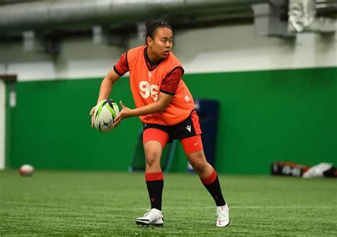 Former Scarlets U18s Captain Jenna De Vera Named In Wales Womens Six
