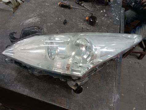 بسم الله الرحمن الرحيم الحمد لله صب فوانيس مرسيدس وبيچو وماذدا أمامي حاجه مفتخره ورشه