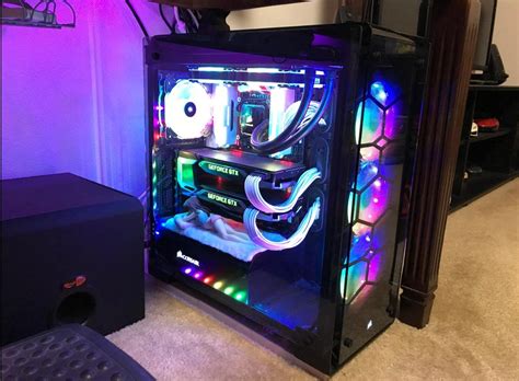 Can You Help Me Find This Lady Figure Inside This Pc Helpmefind