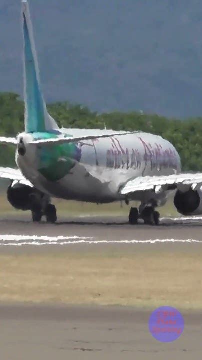 Caribbean Airlines Bw15 9y Tab Boeing 737 8q8 Kingston Kin To