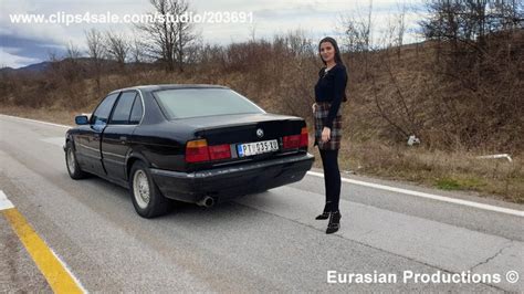 54 Jessy Cranking And Revving Old Bmw Series5 1080p Eurasian