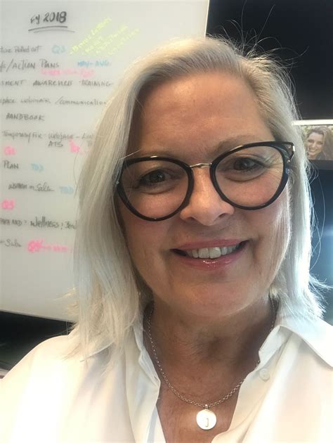 Robin Simons Instagram Twitter And Facebook On Idcrawl