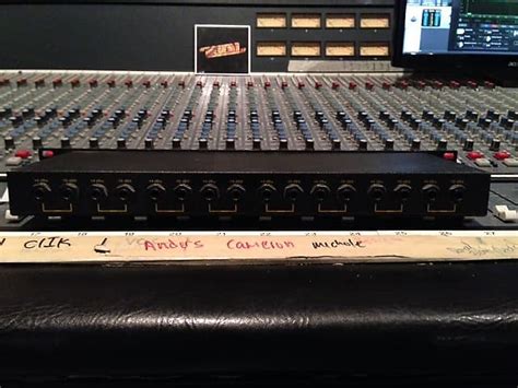 Ebtech Line Level Shifter 2000 Black Reverb