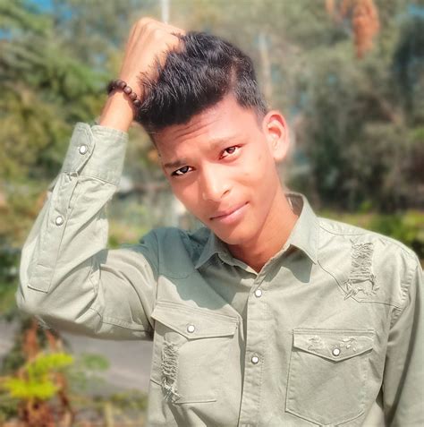 Hindi Production Manager Pradeep Mohod Biography News Photos Videos