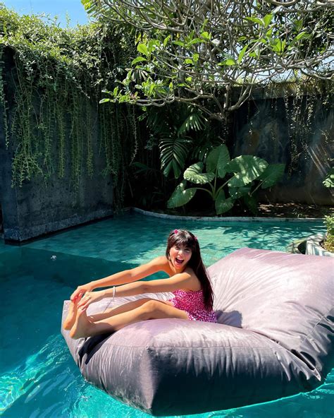 Devishi Madaans Feet