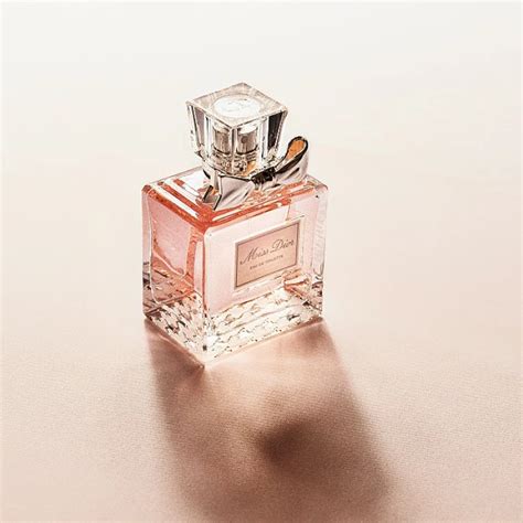 Exploring Valentino Perfume Samples A Sensory Journey