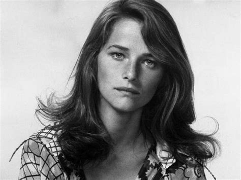Charlotte Rampling La Mia Età Dico No Alla Chirurgia Estetica E Se