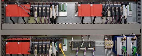 Modulu Mitsubishi Fx5u Cpu ġdid Fx5u 32mtds Analog Input Output Plc