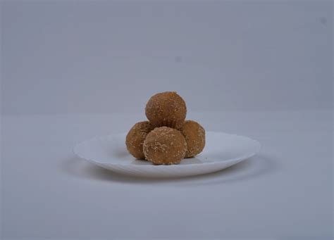 Godhuma Laddu Sampradayapindivantalu