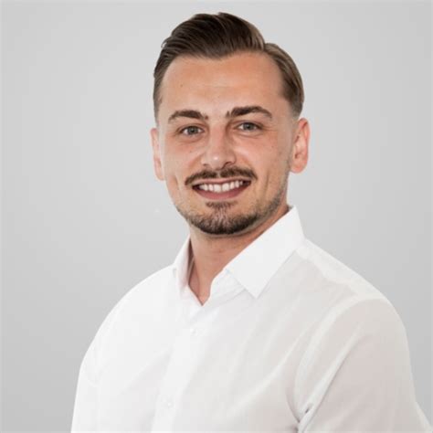 Artan Gashi Vertriebsmitarbeiter Huco Notlicht Ag Xing