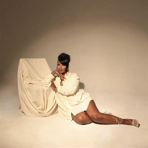 Pin By Amiyah On 25th Birthday Shoot In 2025 Fun Photoshoot 21st