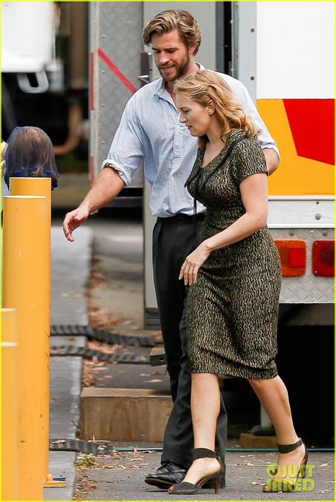 Liam Hemsworth And Kate Winslet Look Like Really Close Co Stars On