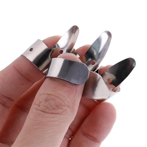 Ultimate Guitar Playing Set 4 Metal Plectrums With 1 Thumb And 3 Index