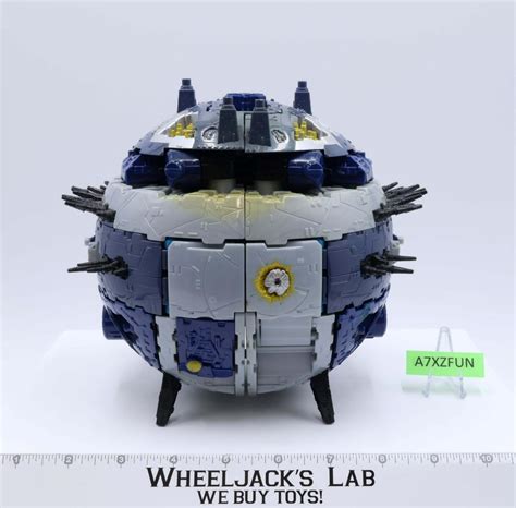 Cybertron Primus Supreme Transformers Cybertron 2006 Hasbro Action Figure Wheeljacks Lab