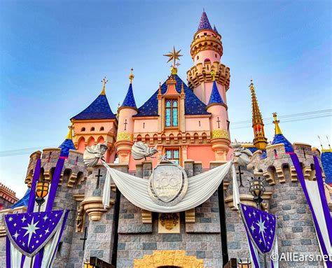 Sleeping Beauty Castle Disneyland Tapet