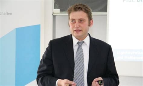 Uhapšen Dragan Vučetić Obećavao Proizvodnju Električnih Automobila U Srpskoj Bl Portal