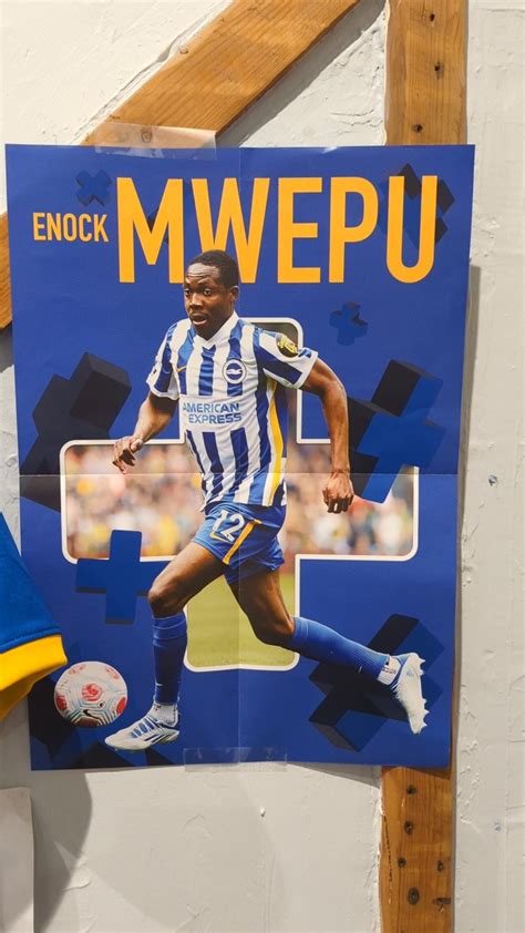 [dan Orlowitz] Kaoru Mitoma Had Crutches And An Ankle Brace On After The Brentford Game Did Not