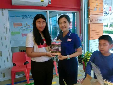 วันนี้วันเกิดครูโบว์ ครูสอนหลักสูตร innovation ผอ ชุ ขอให้ครู สดใส สด