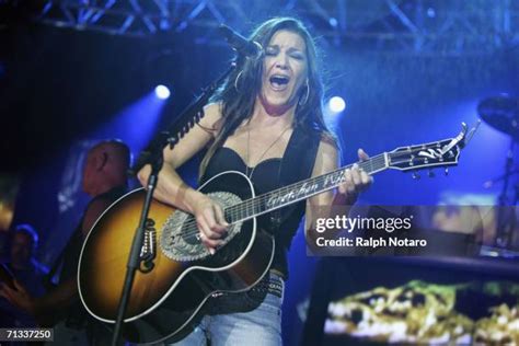 3367 Gretchen Wilson Photos And High Res Pictures Getty Images