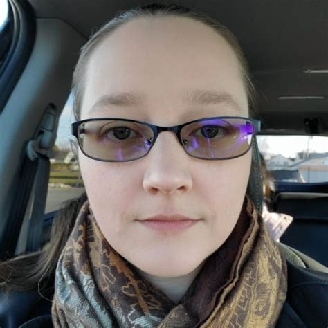 Jaclyn Bennett Information Technology Help Desk Intern Layereight Linkedin