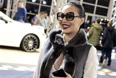 Ceca Ražnatović Gole Slike Fotomontaža Fanovi Našli Originalnu Sliku Mondo