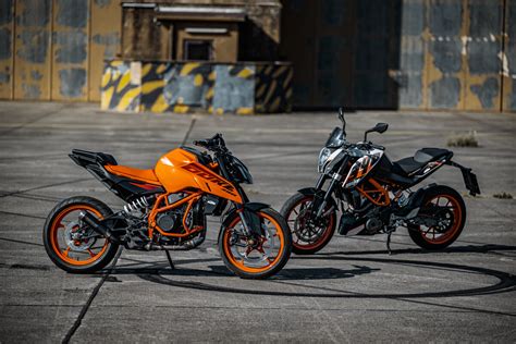 [canada] Ktm Duke 30 Years Of Pure Naked Ktm Canada