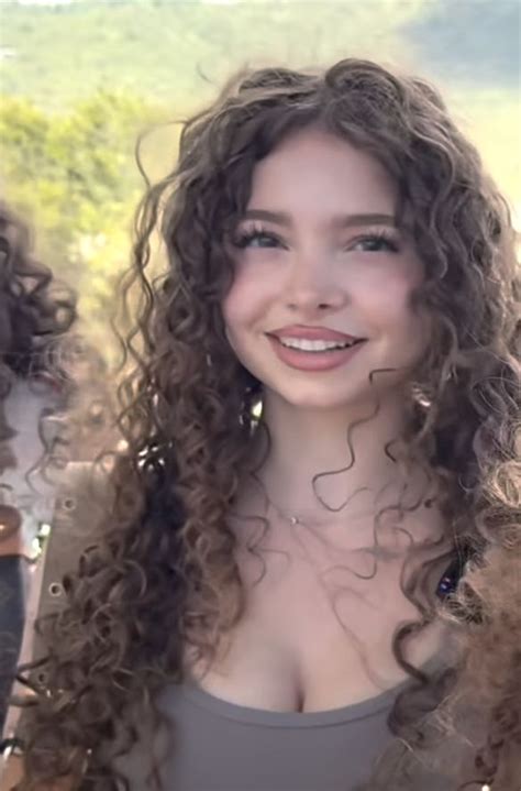 Sunday Kalogeras Hair Inspiration Cute Friend Pictures Hair