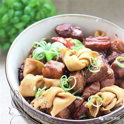 千张？百叶？干豆腐？这种大家都熟悉的豆制品是怎么制成的？澎湃号·湃客澎湃新闻 The Paper