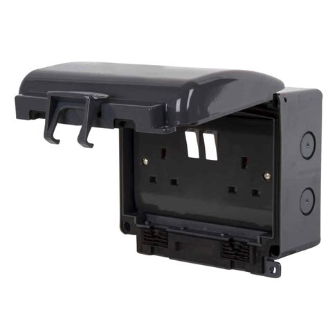 Scolmore 13a Weatherproof Double Socket Powersaver Electrical