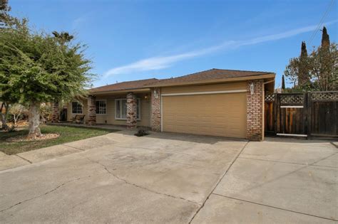 10116 Prado Vista Ave Cupertino Ca 95014 Redfin