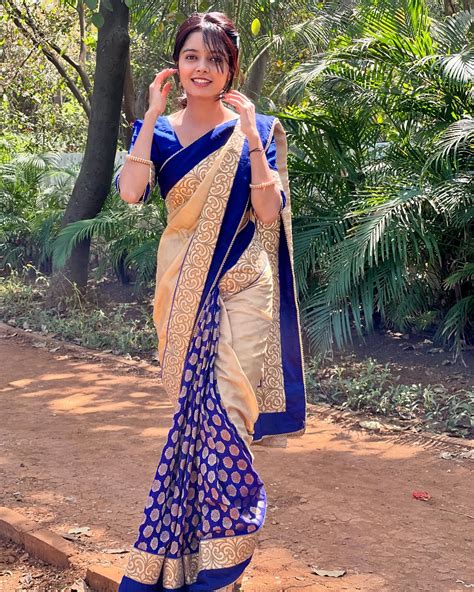 Rutaa 🦋 Rutaashendkar • Instagram Photos And Videos