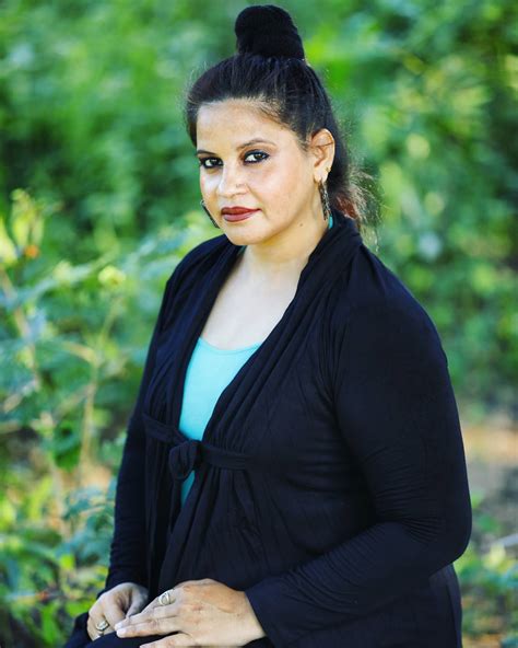 Neelu Nasreen Official Nasreenneelu • Instagram Photos And Videos