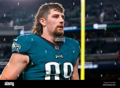 Philadelphia Eagles Tight End Jack Stoll 89 Walks Off The Field After