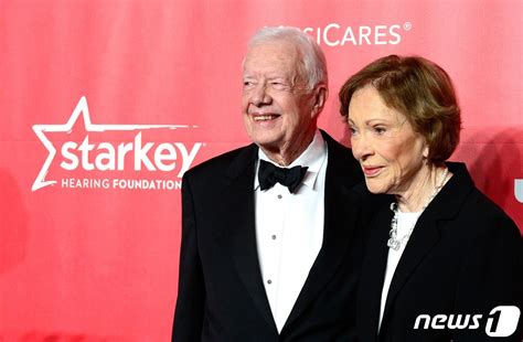 지미 카터 전 대통령 부인 별세향년 96세