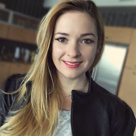 About Colleen Fallon Cococopywriter