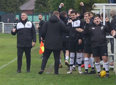 Afc Hackleton Celebration Bobblackbird Flickr