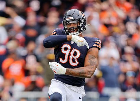 Bears 2024 De Review Pass Rush Shows Some Improvement But Not Enough