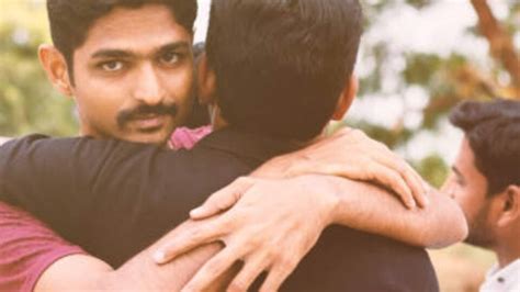 व्यवहार में दिख जाए 7 लक्षण जाए तो समझ जाएं सामने वाले को है आपसे जलन 7