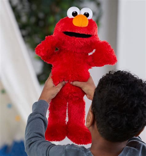 Best Buy Hasbro Sesame Street Love To Hug Elmo Plush Toy E4467